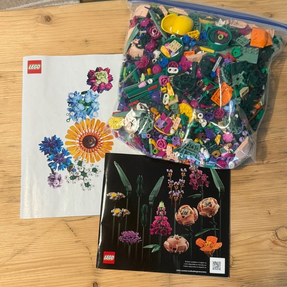 Lego | Toys | 2 Lego Flower Sets Botanical Collection Flower Bouquet ...